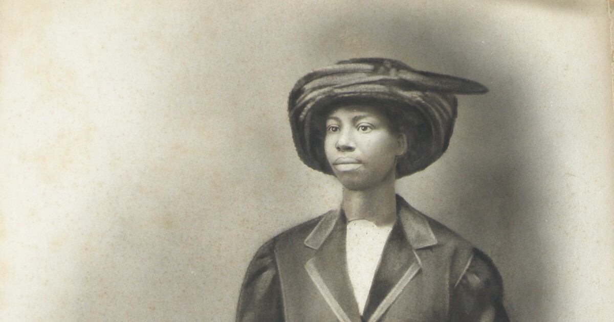 Early 20th Century African American Portraits Tell a Tale of Two Worlds ...
