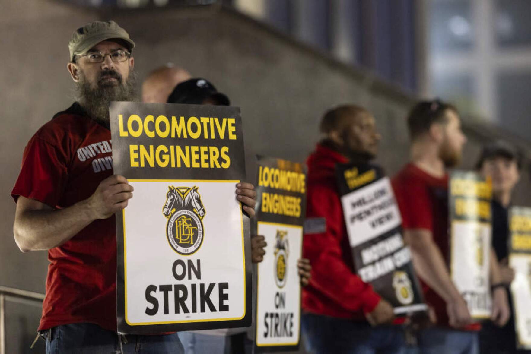 NJ transit engineers go on strike | TPR