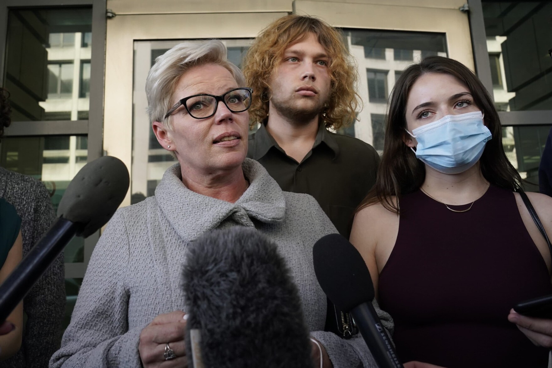 Insurrectionist Guy Reffitt faces the longest sentence given so far for ...