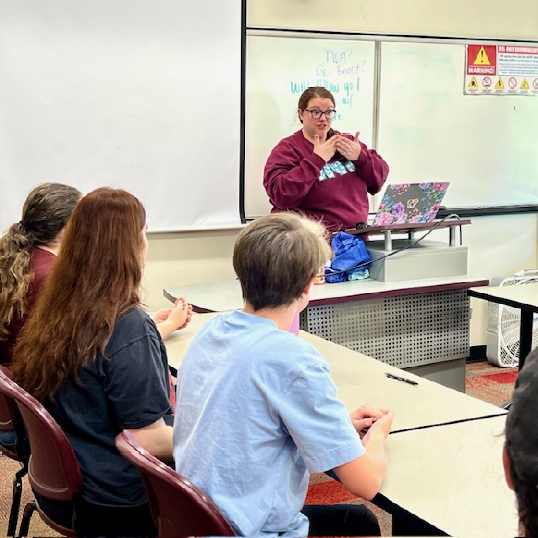 In Focus: Deaf SIU professor follows her love of teaching to support the deaf community | WSIU