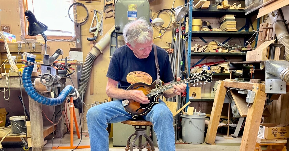 Meet Ohio’s master mandolin maker | WVXU
