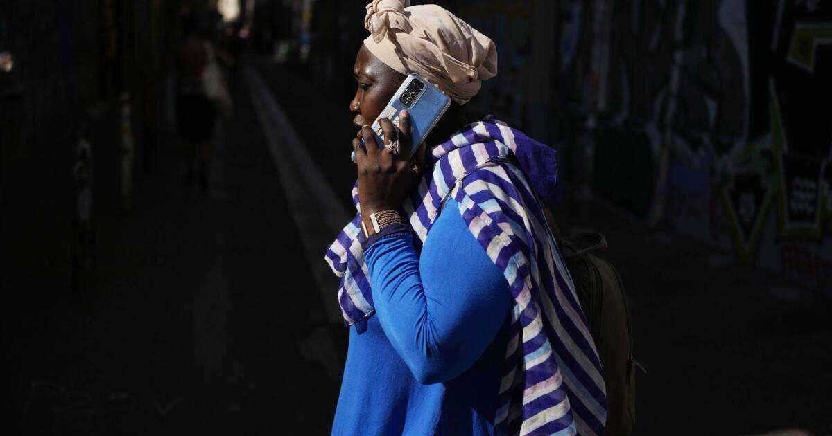 Text before you call, don't leave voicemails: Unwritten rules around ...