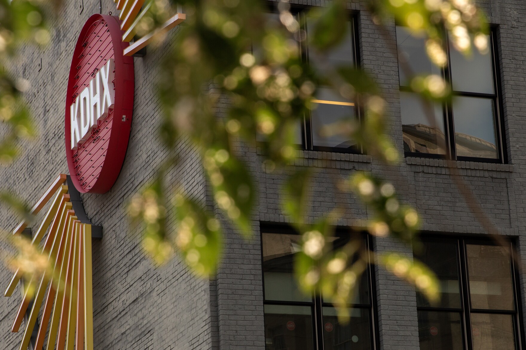 Critics hope to block impending sale of KDHX to K-LOVE | STLPR