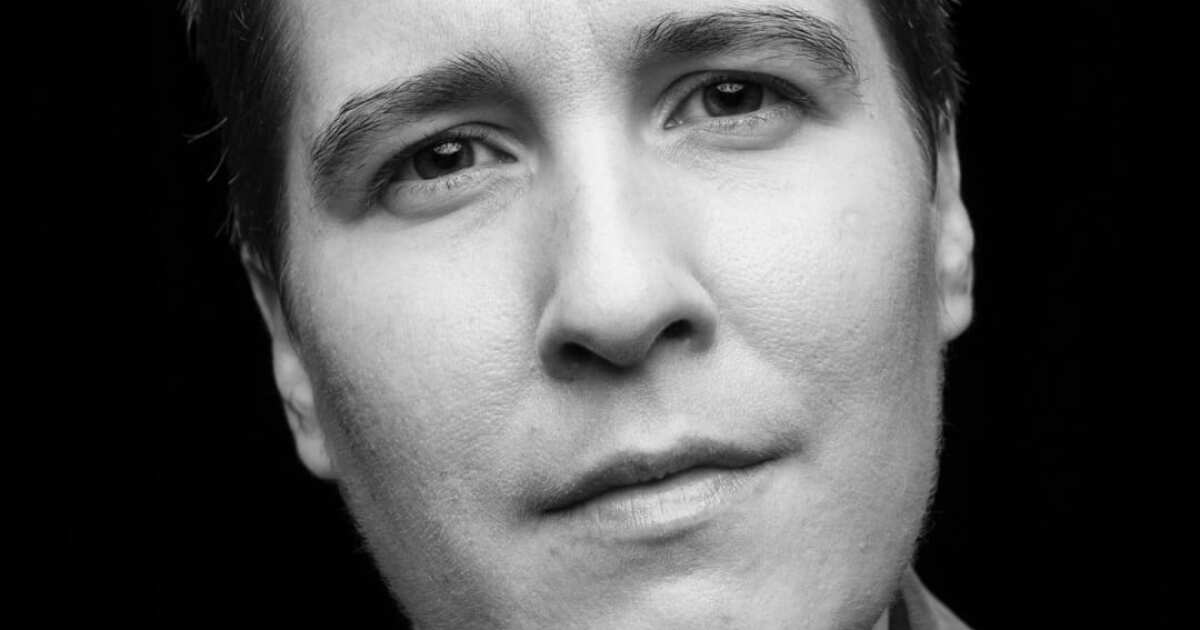 Aileen Keown Vaux reads her original poem "LOL"