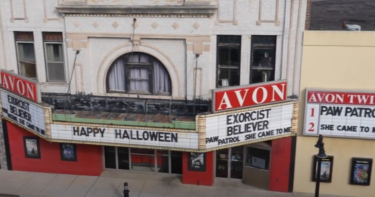 Historic Avon Theater in Decatur to close | NPR Illinois