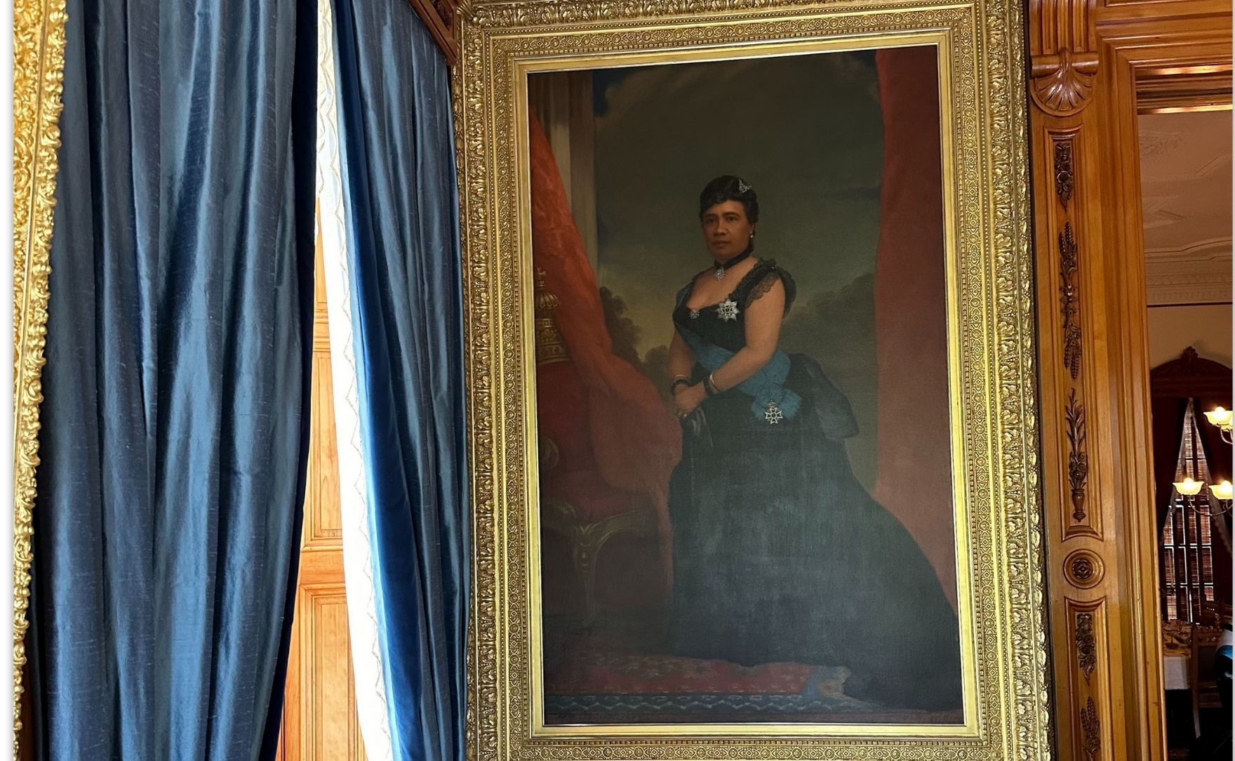Queen Liliʻuokalani's portrait returns to Hawaiʻi after loan to ...
