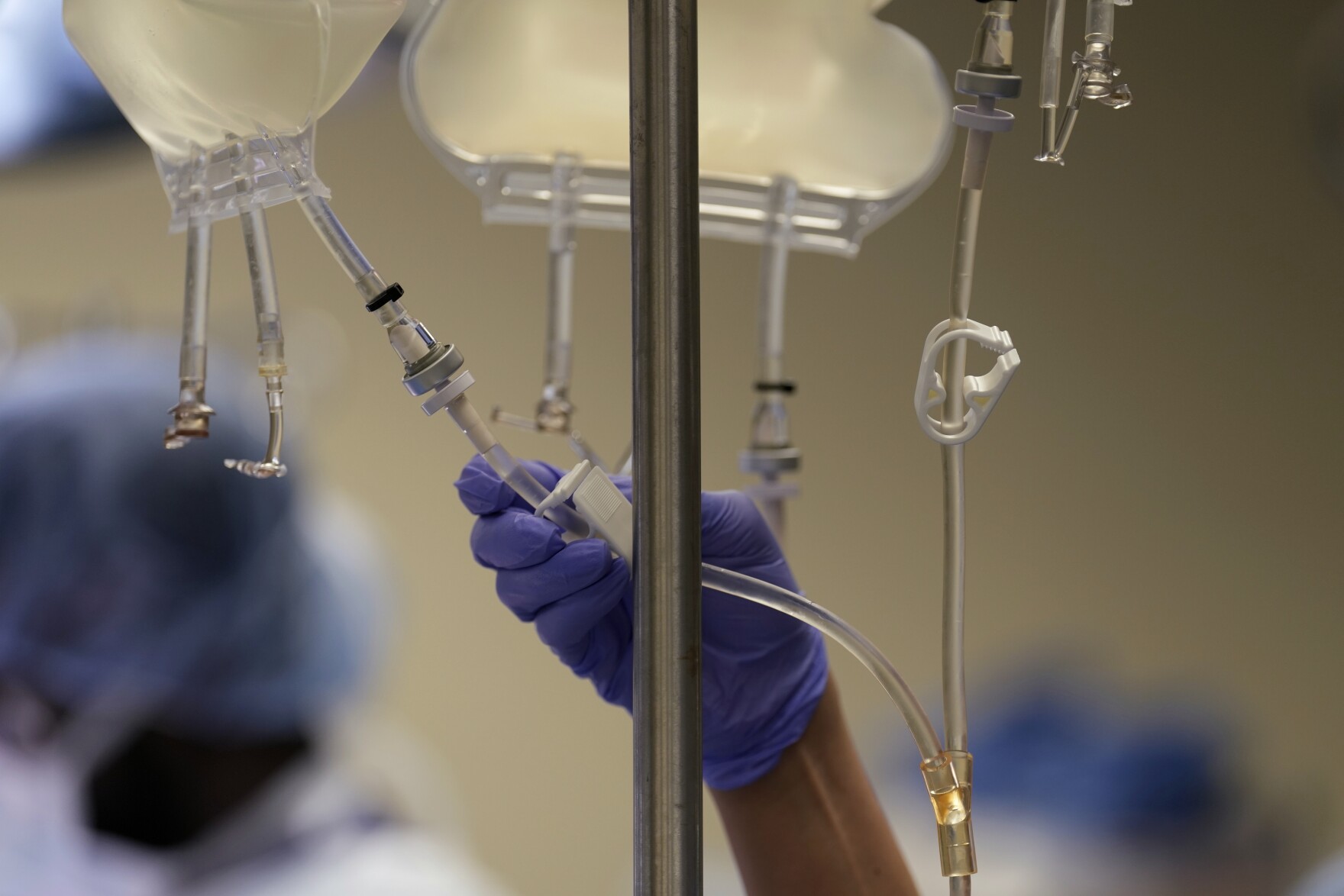 Texas hospitals conserve IV fluids amid national shortage. What does ...