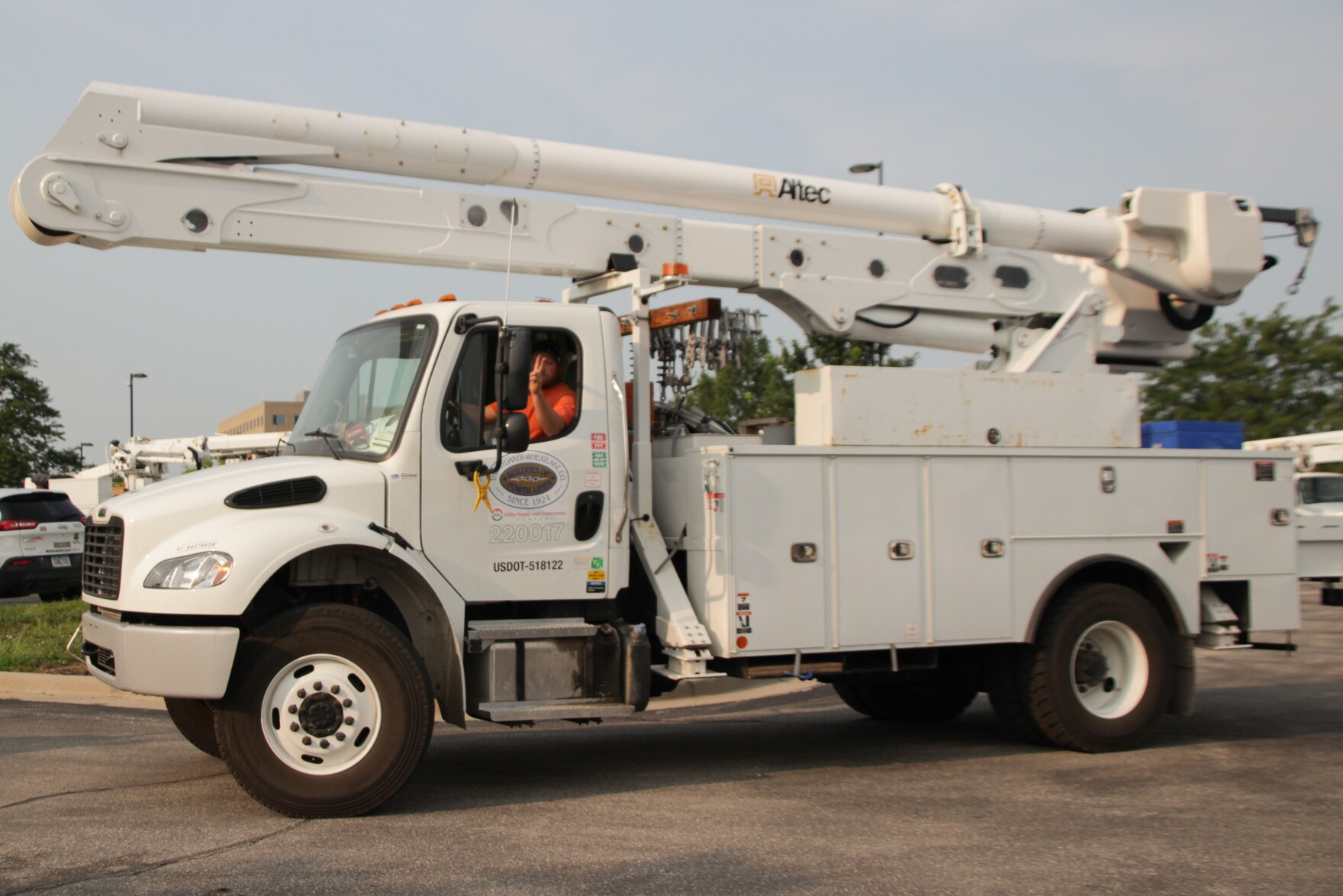 It may take days for Evergy to restore power to all Kansas City ...