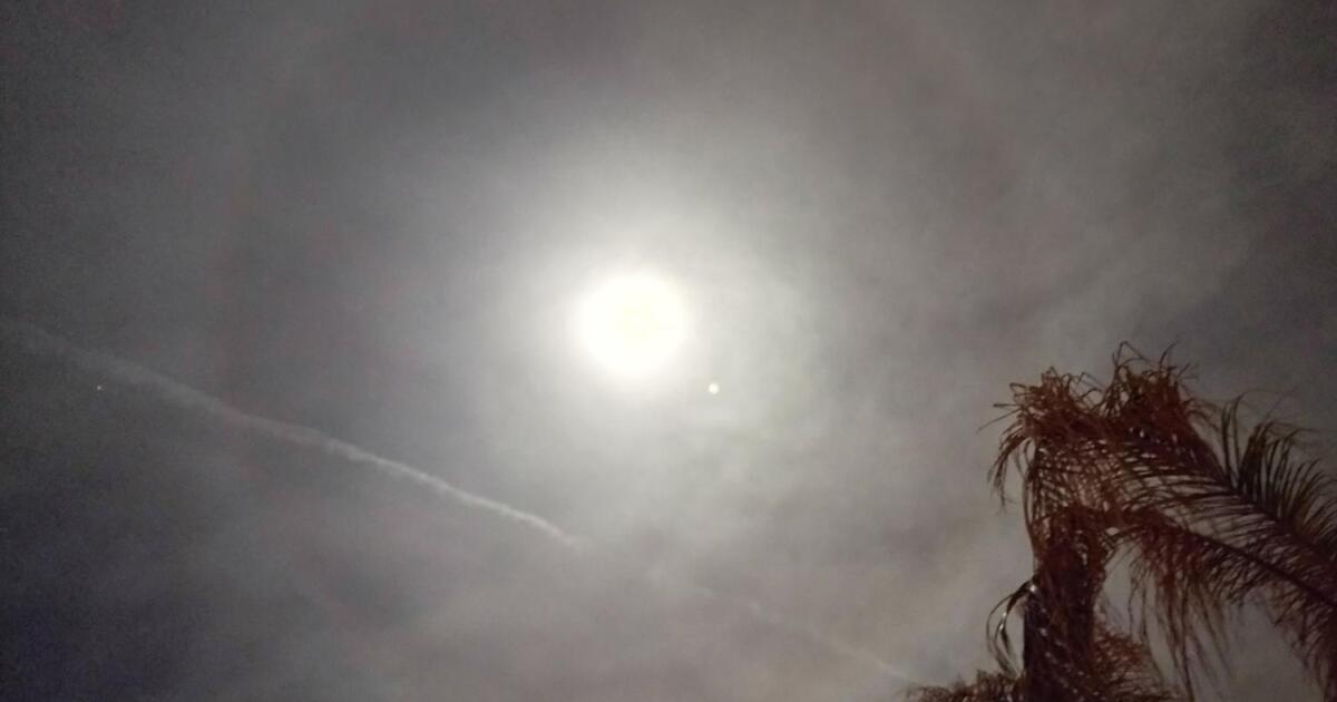 ring surrounding moon