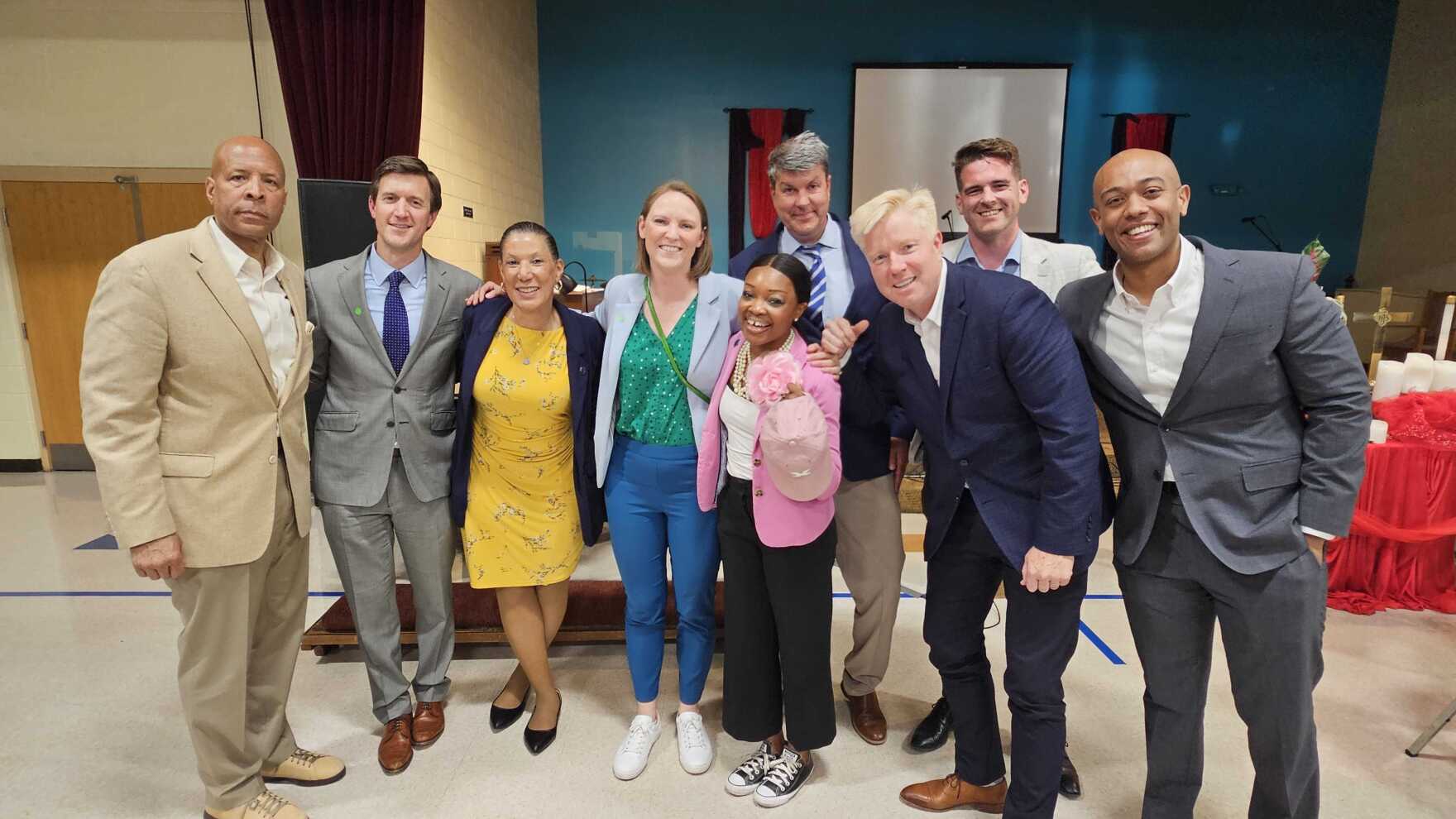 Democrats endorse incumbents and one new name for Cincinnati Council | WVXU