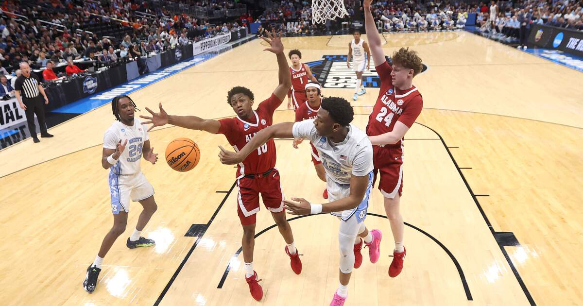 March Madness Sweet 16 sees upsets on first night | WVXU