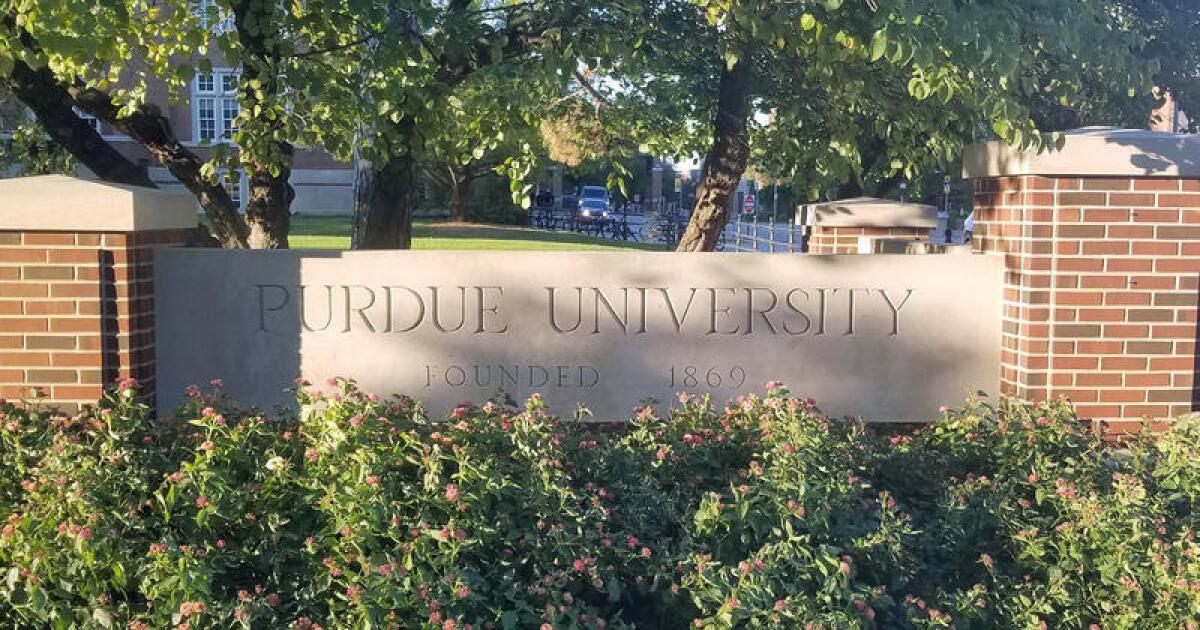 Measure to require approval of public collegiate programs heads to ...