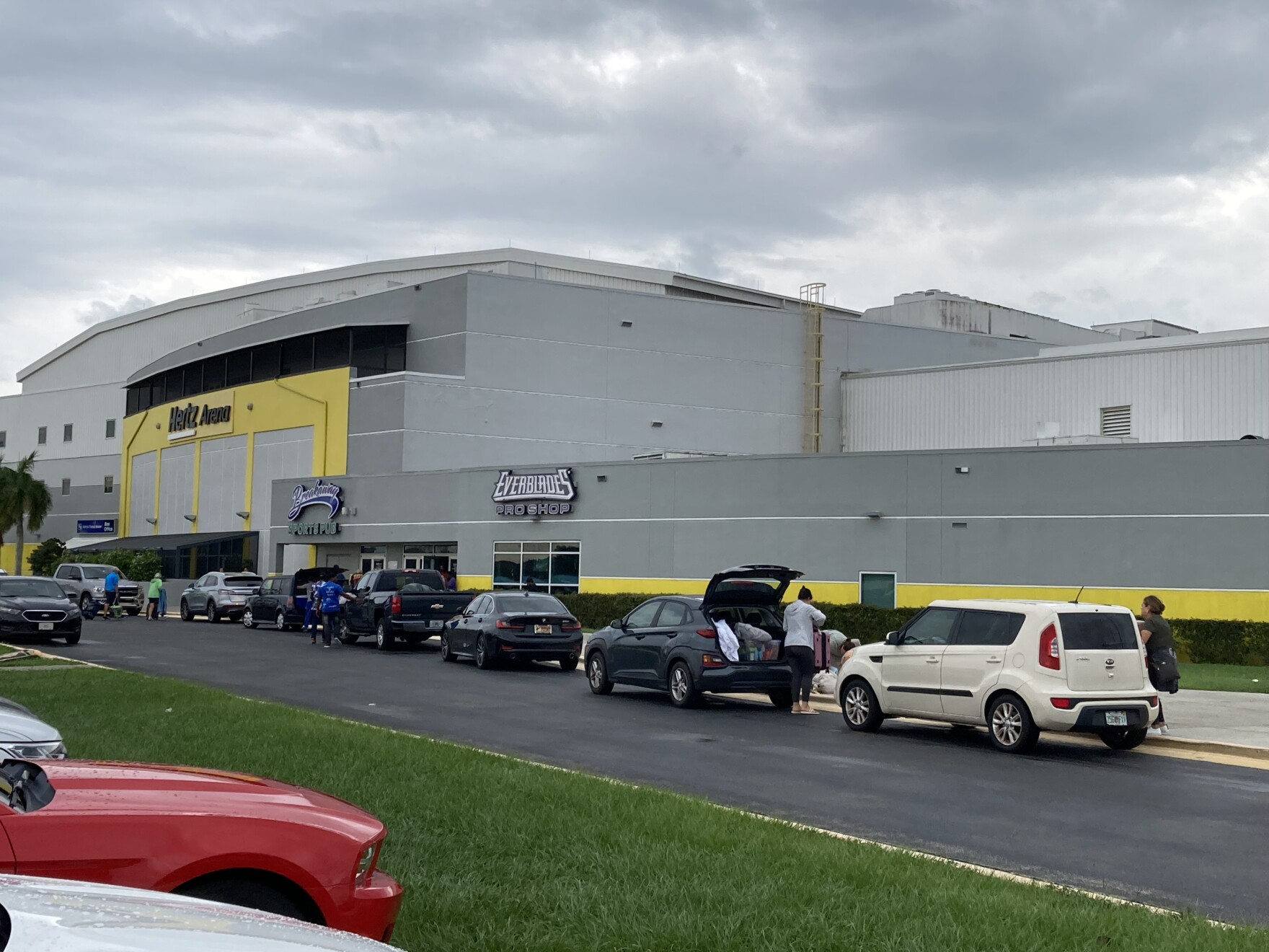 People came to emergency shelters at nearly the last minute | WGCU PBS ...