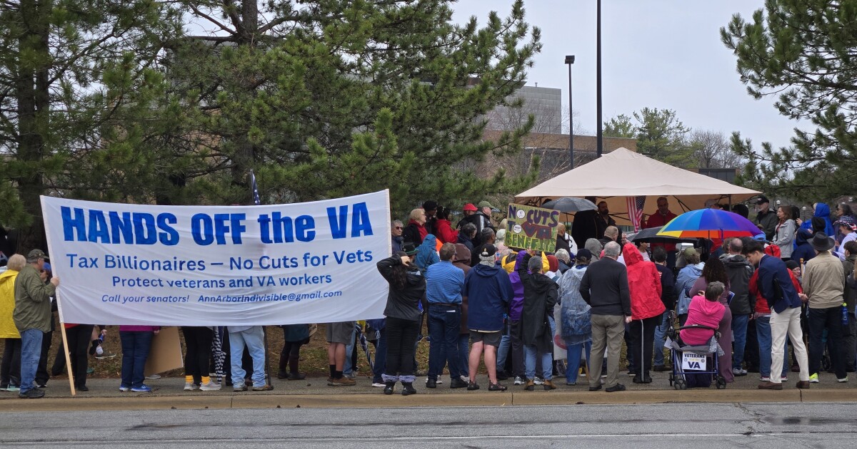 Public officials, veterans, union members protest federal cuts | WNMU-FM