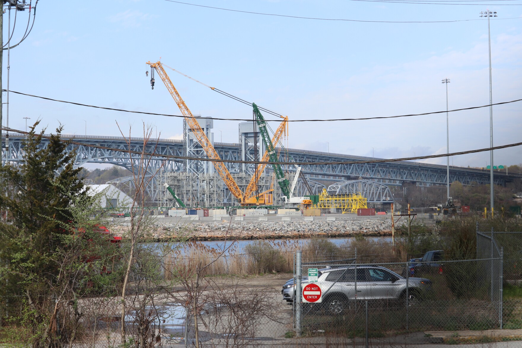 New London State Pier contractor, Port Authority at odds over ...