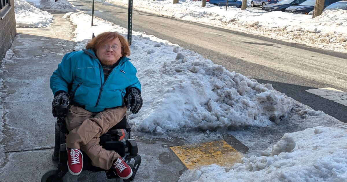 'Flawed' snow ordinances often mean curbs, sidewalks remain covered in ...