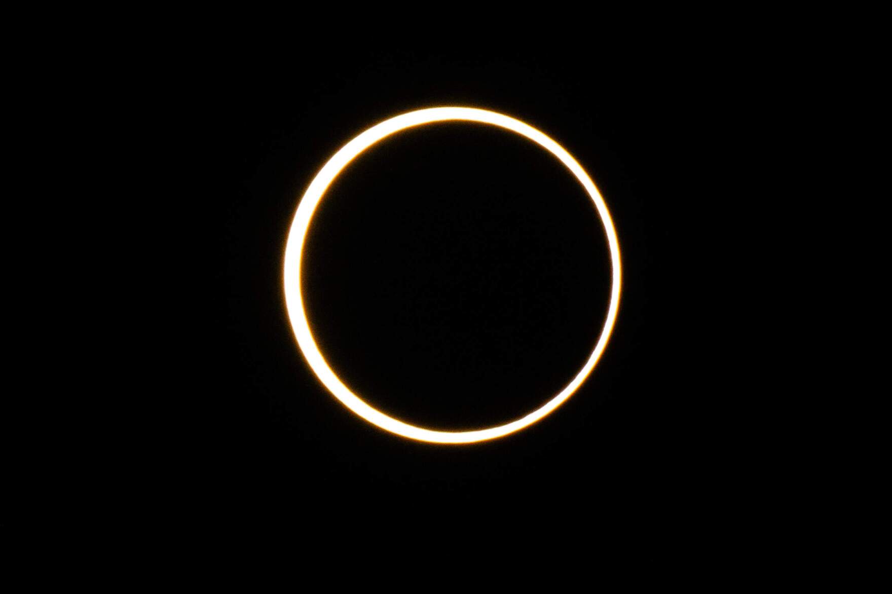 Traveling for the solar eclipse? Prepare for flight delays and traffic jams