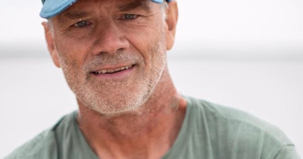 Explore Booksellers: Jon Waterman in conversation with Louis Dawson ...