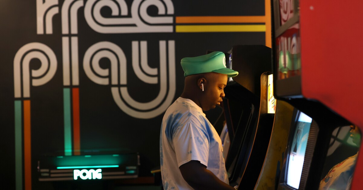 10 North Texas arcades with retro games | KERA News