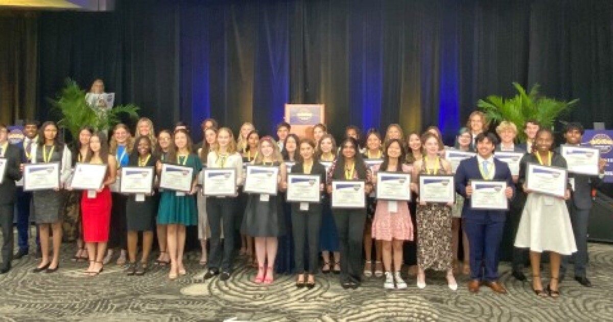 Florida Department of Education honors top STEM students | WUSF