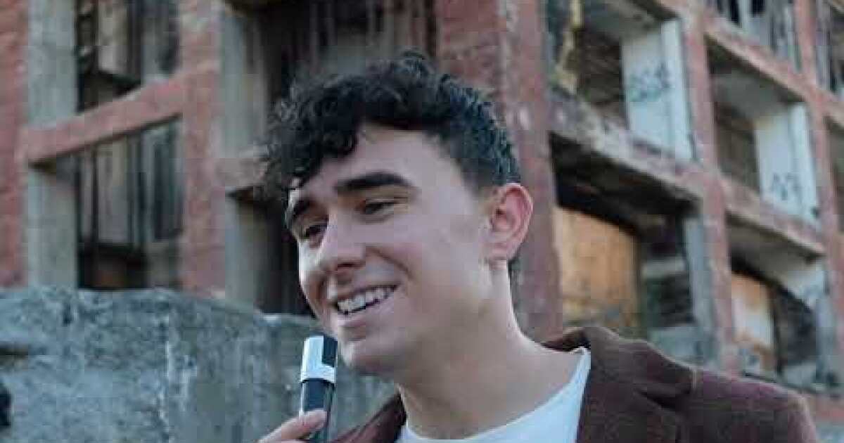 Jack Keyes shared his tender new single "Skyscraper"