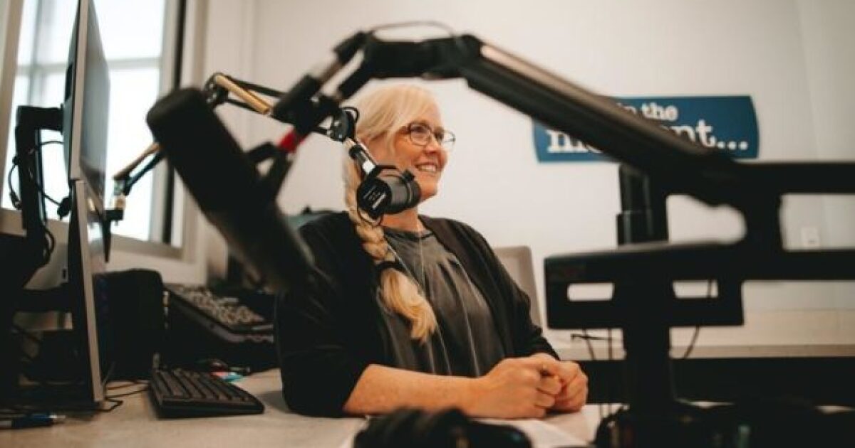 Lori Walsh receives SDAHO award for honest, thoughtful pandemic ...