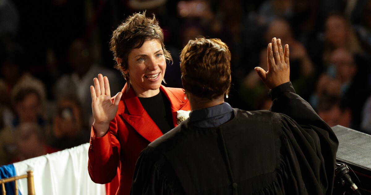 Spencer becomes St. Louis mayor, promises better city services | STLPR