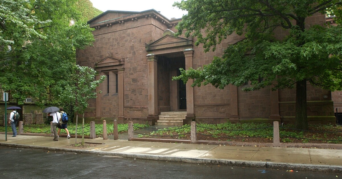 Skull And Bones, And Other Yale Secret Societies