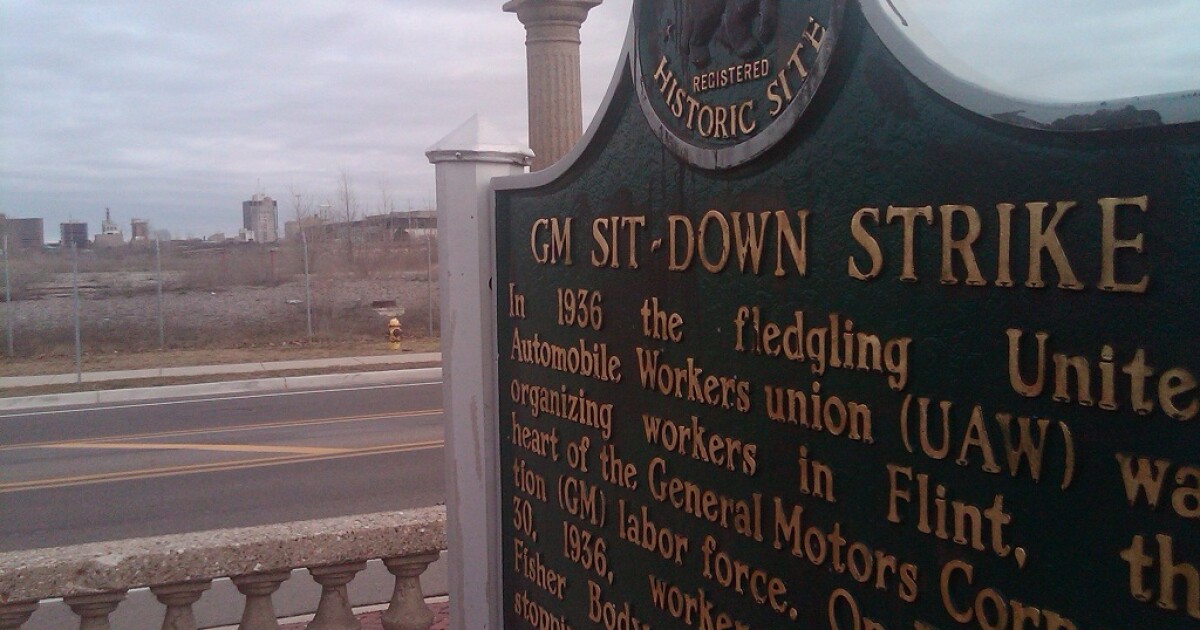 sit down strike 1936