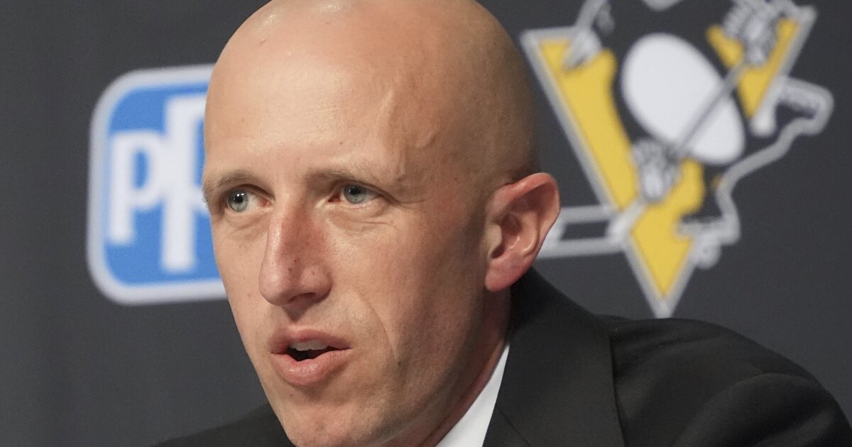 Fueled by desire to teach, new Penguins coach Dan Muse dives in | 90.5 WESA