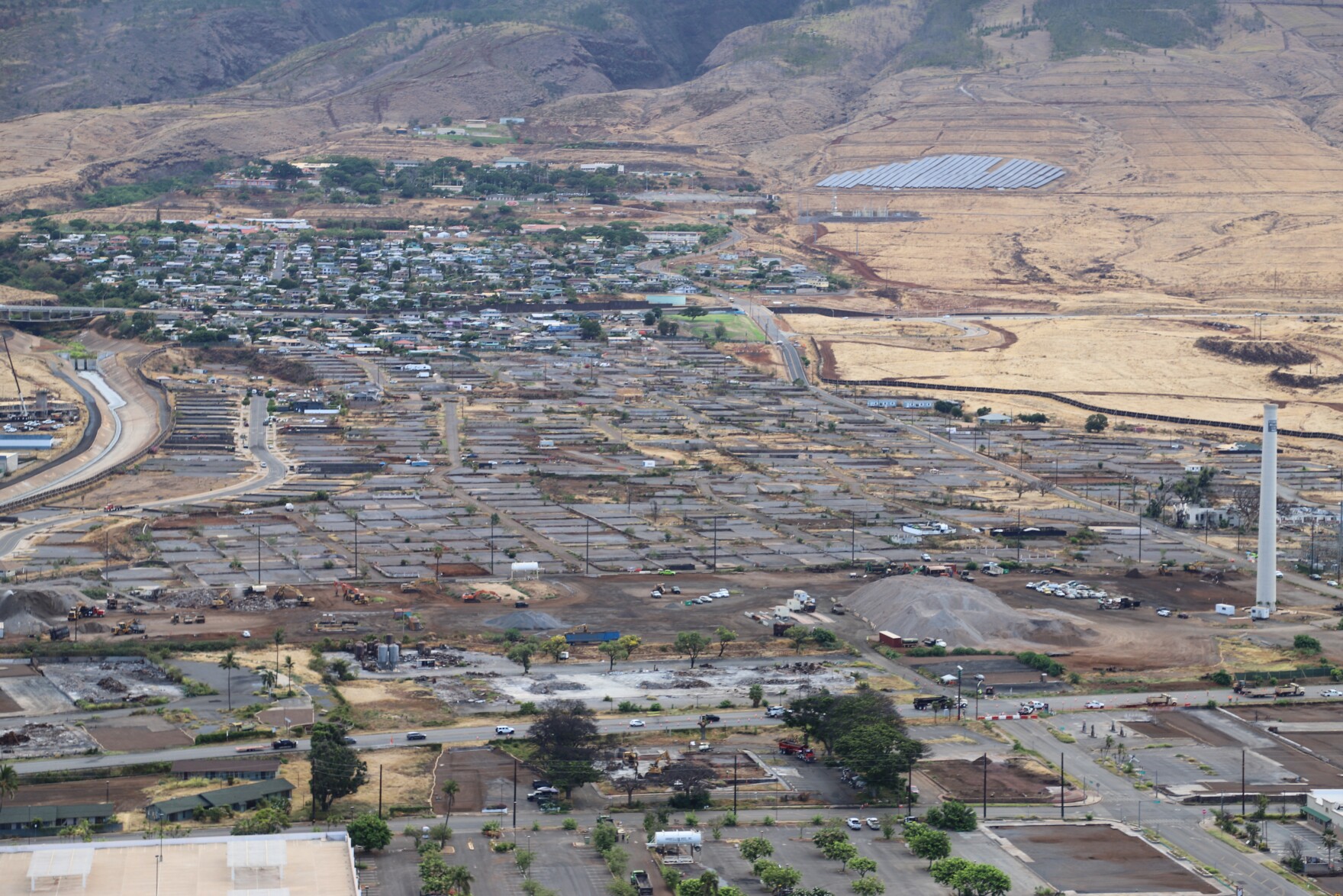 Maui judge agrees to ask state Supreme Court about barriers to $4B ...