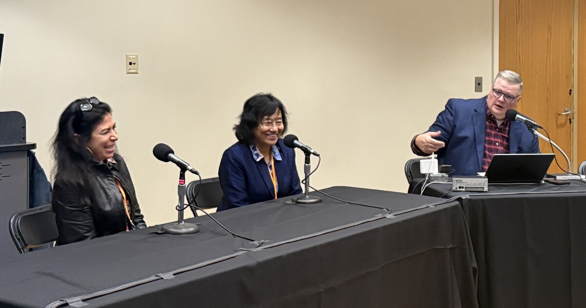 Robin Wang and Lisa Cypers Kamen - "Amor Mundi and Joy as Flowing ...