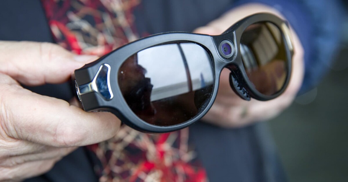 Smart Glasses, Apps, Talking Appliances: How Tech For Blind People Is ...