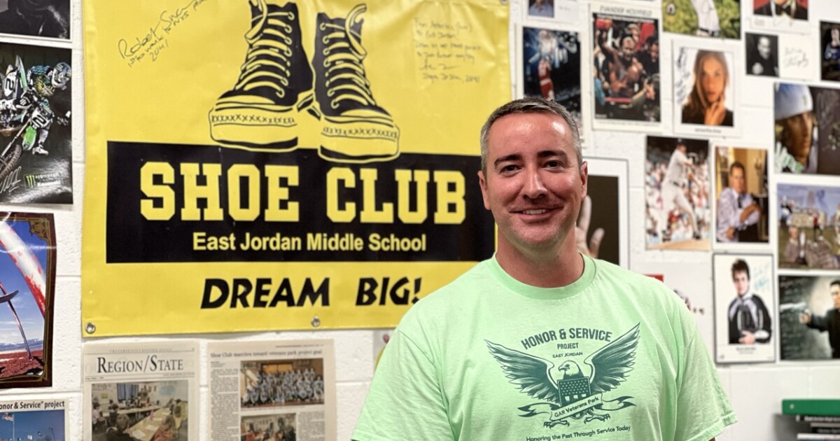 'A true commitment': East Jordan teacher earns national recognition ...