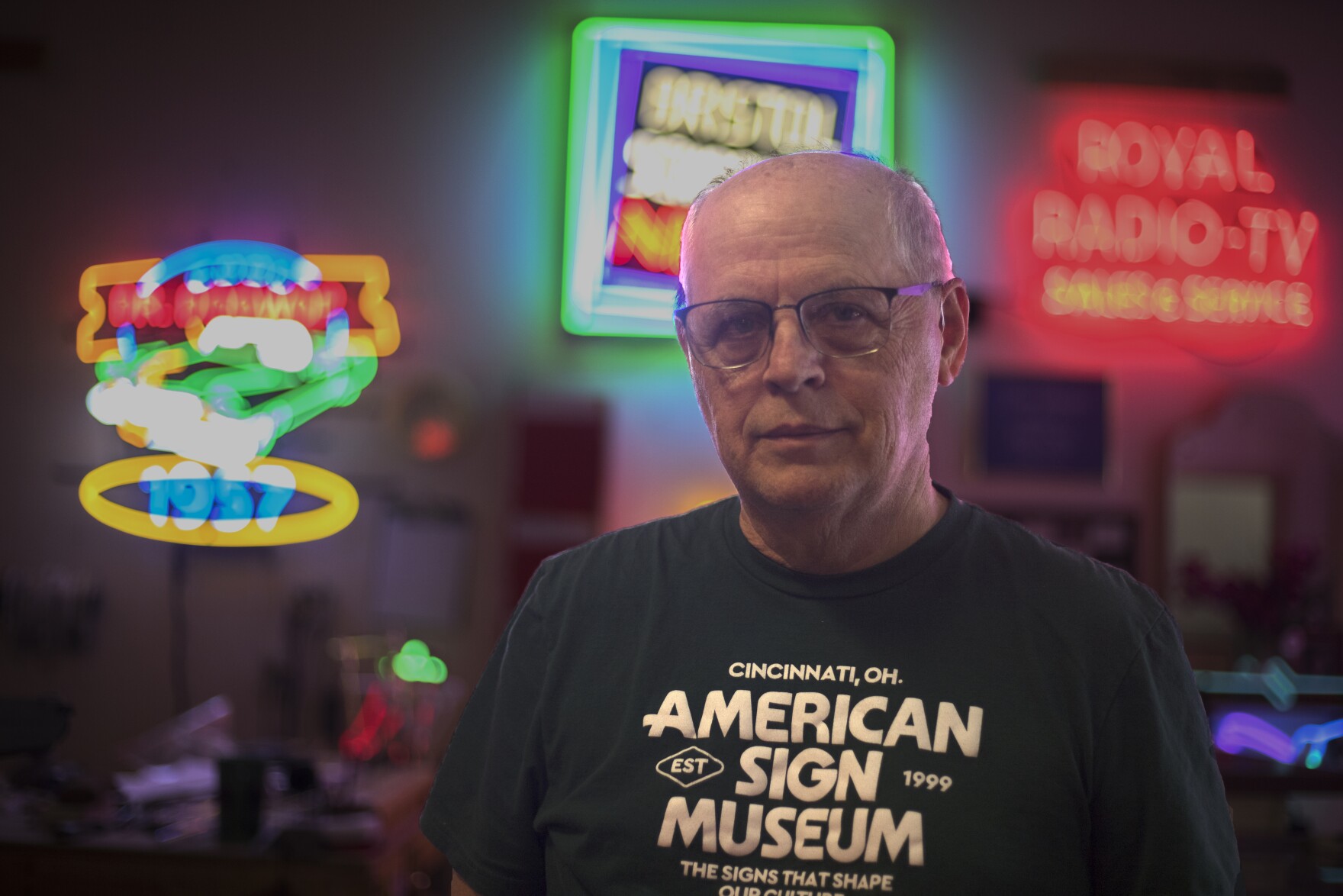 Neon workers have dwindled. One local shop is keeping the lights on | WVXU