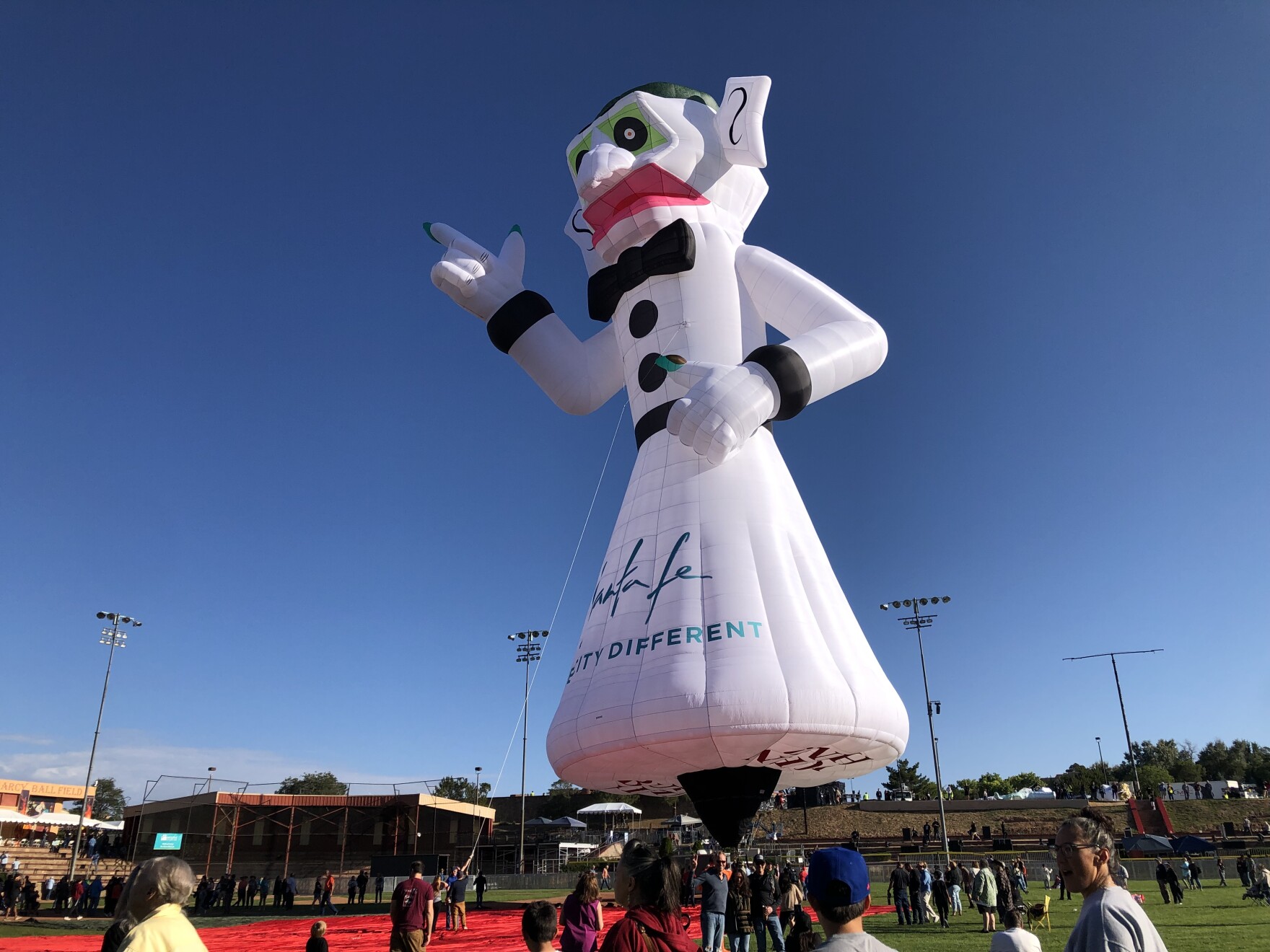 Zozobra balloon makes debut in Santa Fe