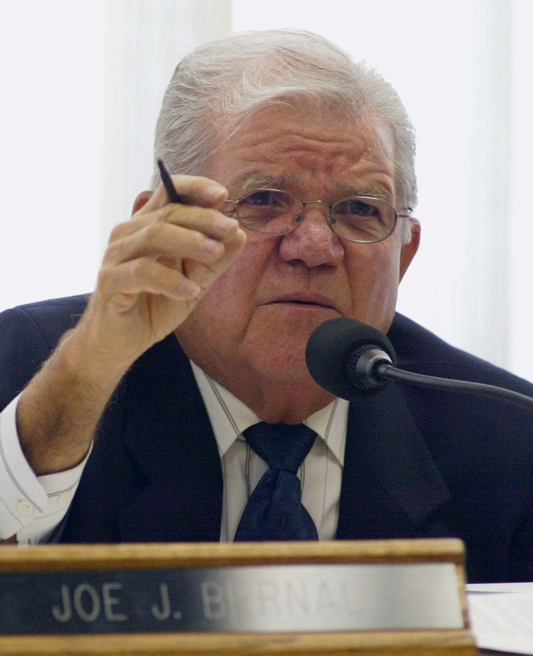 Joe Bernal, a champion for bilingual education and civil rights, dies ...