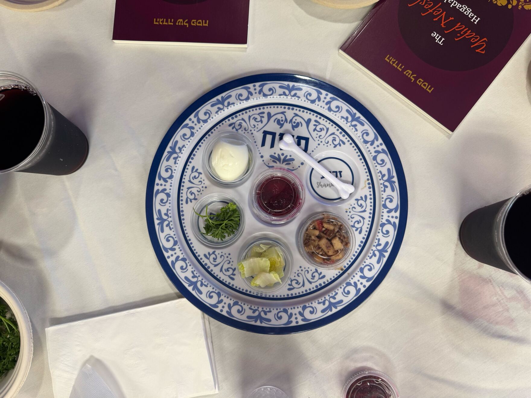 UF Hillel celebrates Passover while reflecting on Israeli hostages in Gaza