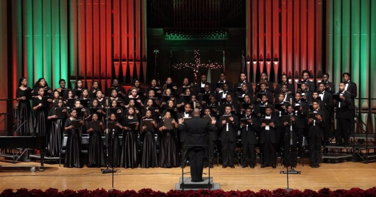 Listen tonight: Christmas carols from renowned choral groups