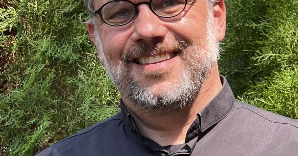 A Tallahassee priest publishes a book about his work with men in prison ...