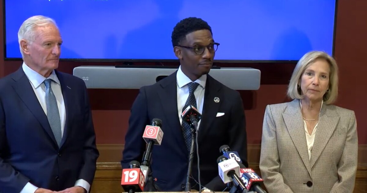 Cleveland City Council grills Mayor Justin Bibb over $100M Browns ...