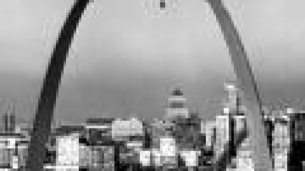 gateway arch during construction