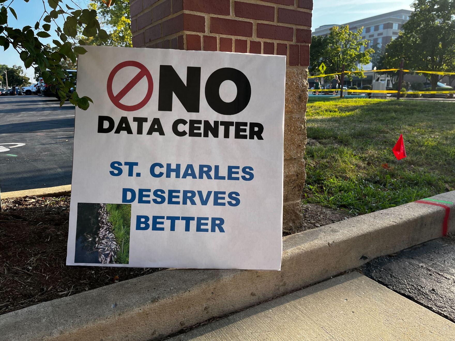 St. Charles City Council passes a 1 year ban on data centers | STLPR