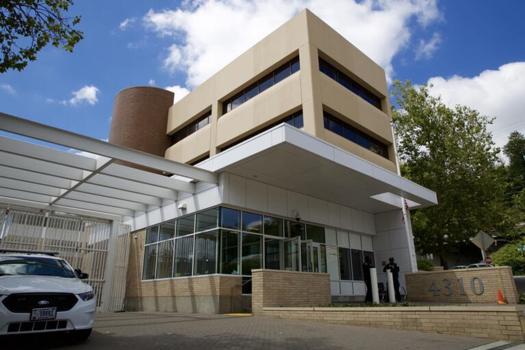 Judge bars ICE from sending asylum seeker outside Oregon | Jefferson ...