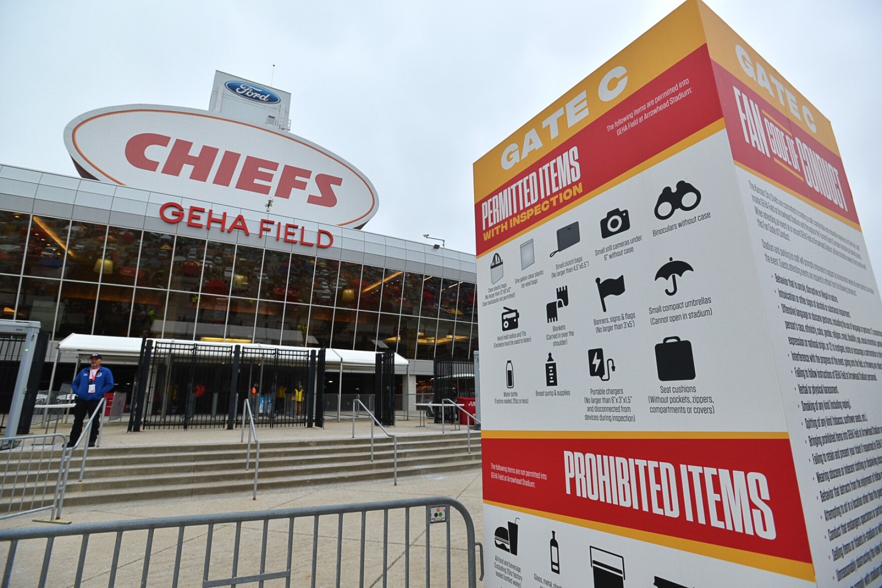 One day before kickoff, KU has no signed contract with the Chiefs to play at Arrowhead Stadium ...