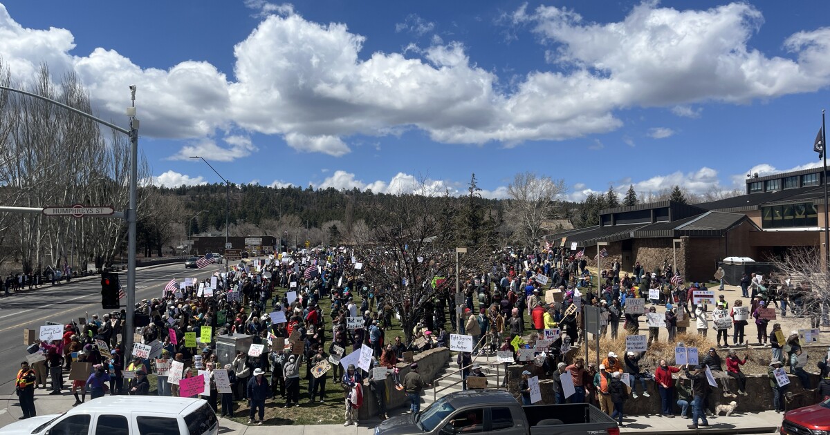 Thousands rally in 'Hands Off' protest in Flagstaff Saturday