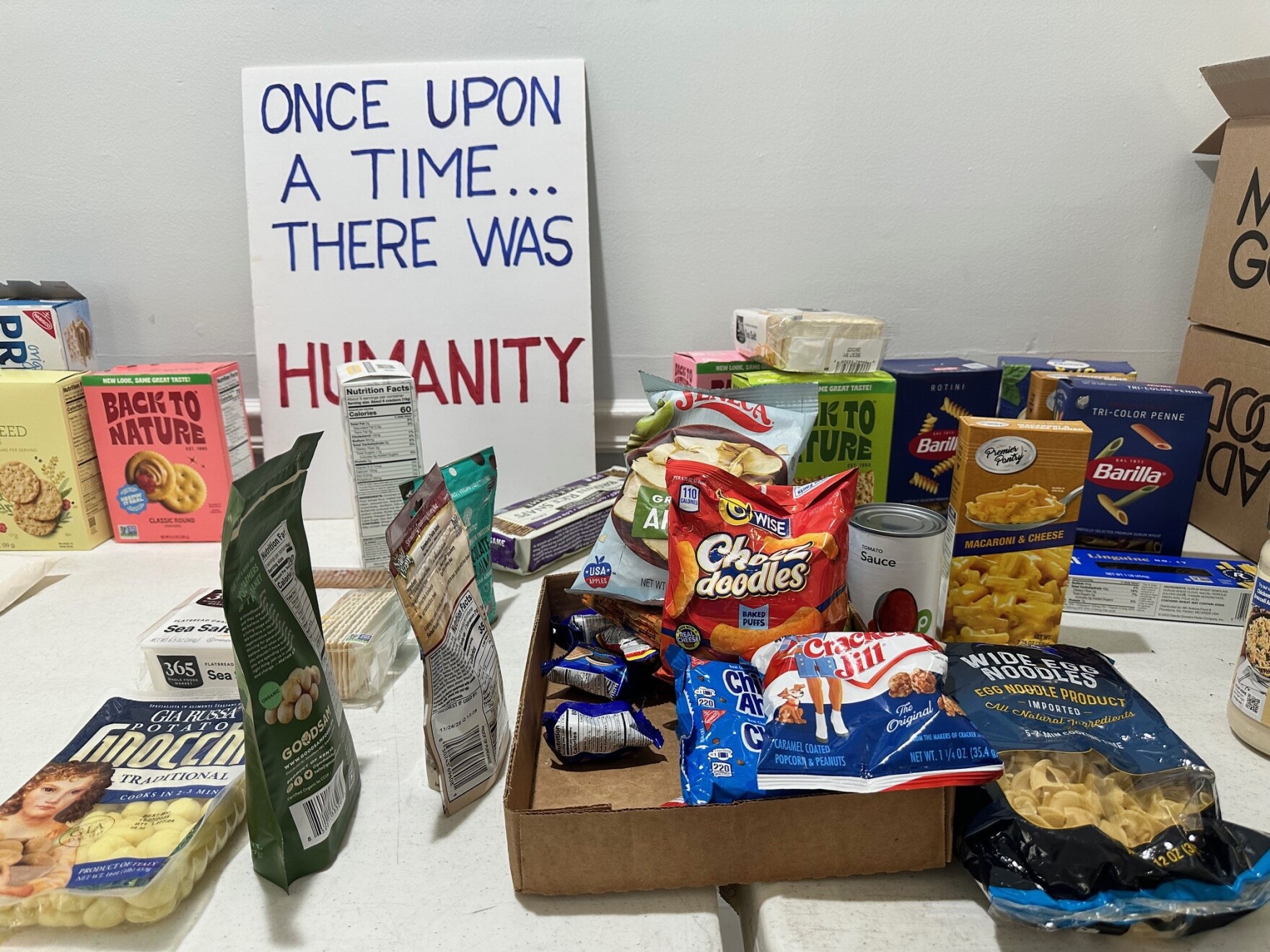 Manatee church helping immigrant families with food donations | WUSF