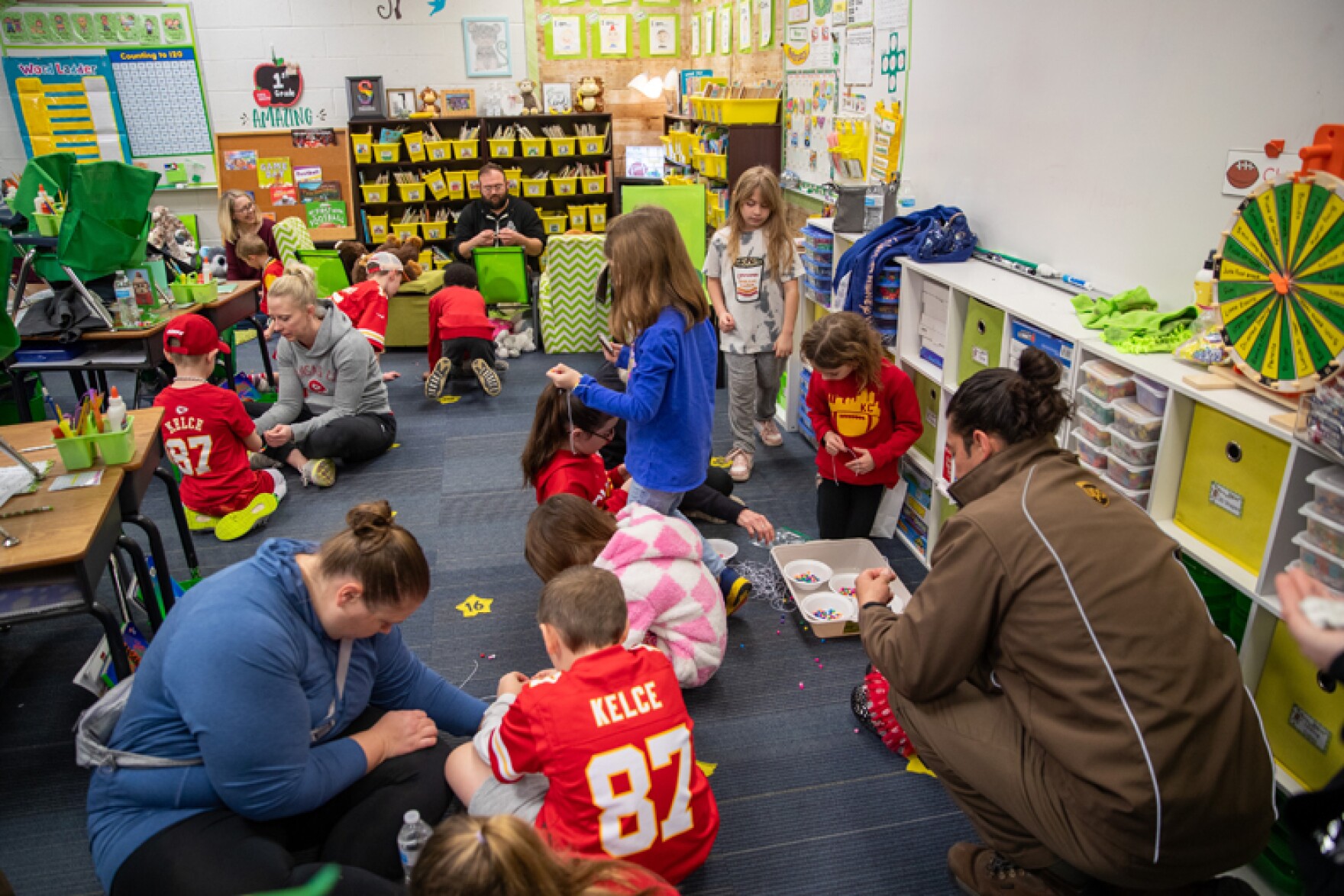 This Kansas City-area school is exchanging Swiftie friendship bracelets with a Bay Area class ...