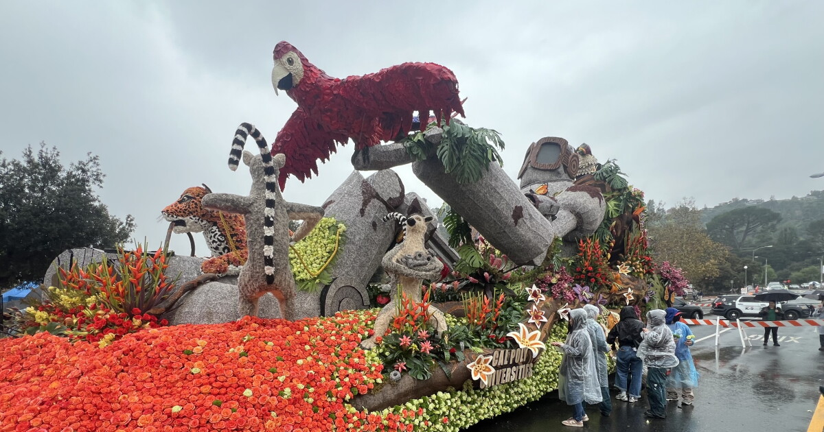 Cal Poly float wins “most beautiful entry” at Rose Parade