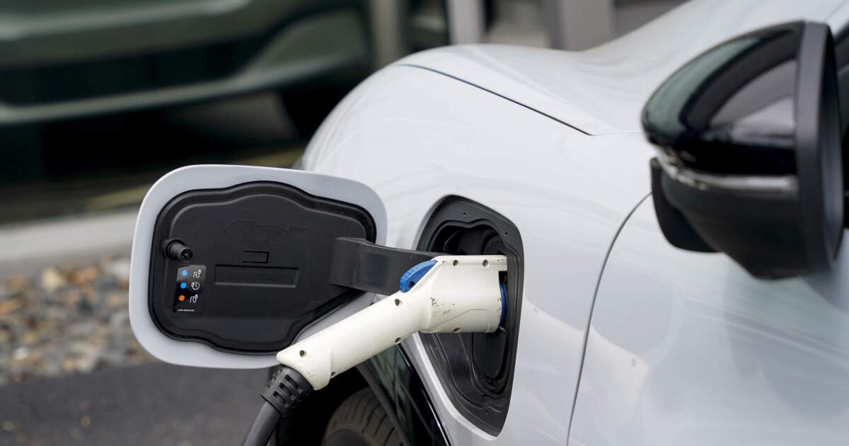 UAW strike ends: The Big Three, electric vehicles and the future | 90.5 ...